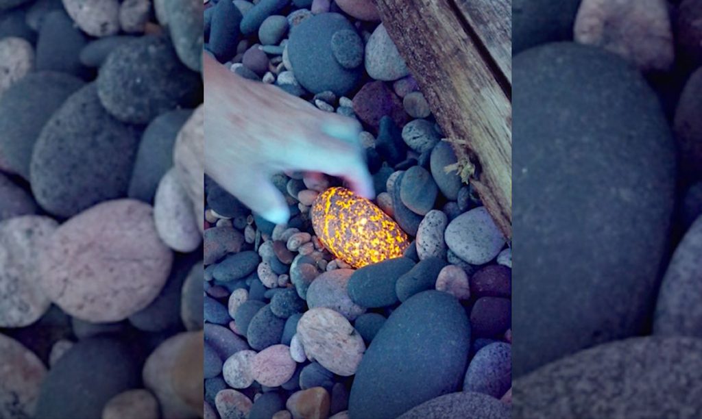 New Form of Luminescent Rock Was Recently Discovered on the Shores of ...