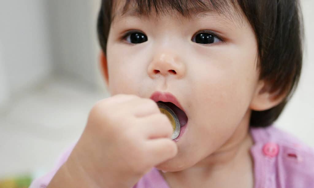 8 Best Tips to Prevent Your Child From Choking – Awareness Act 8 Best Tips to Prevent Your Child From Choking – Awareness Act